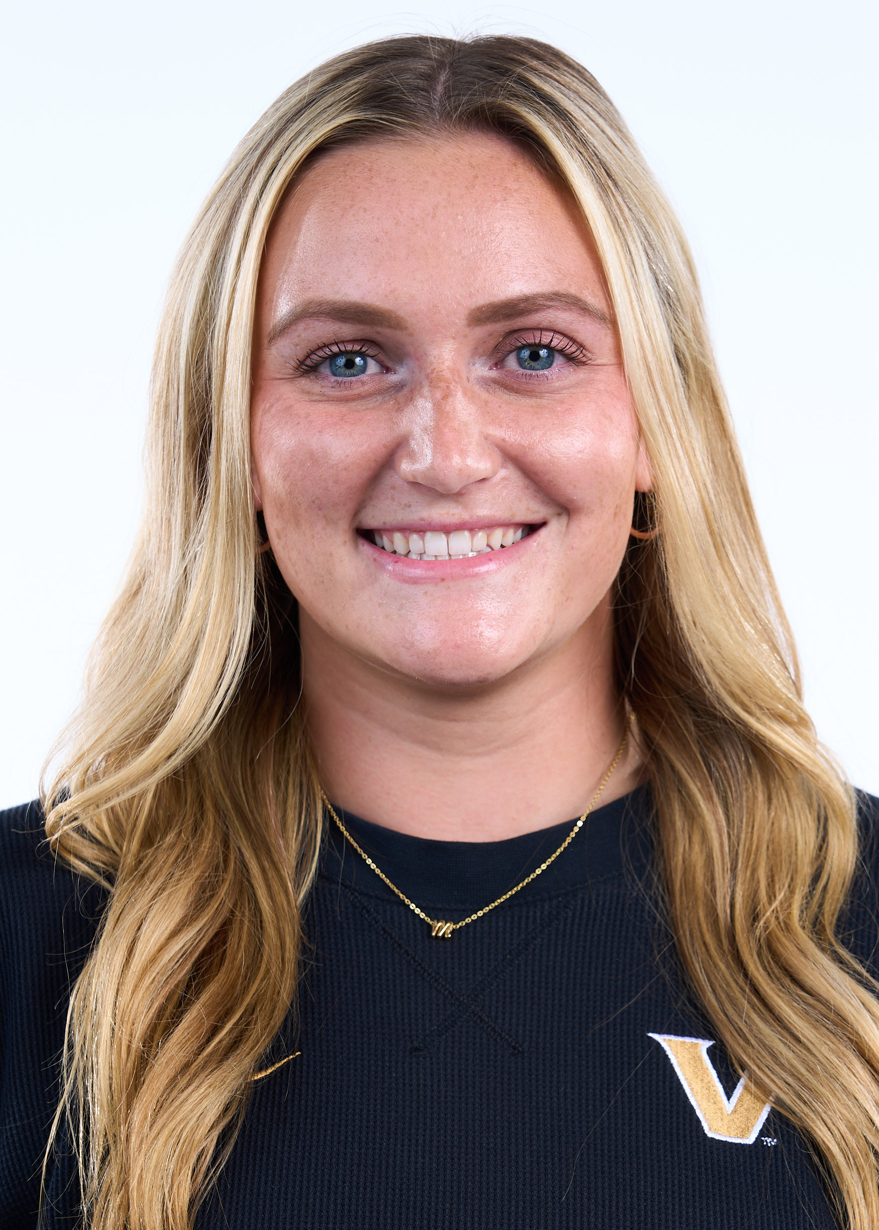 Megan Ciezczak - Swimming 2024-25 - Vanderbilt Commodores | Official ...