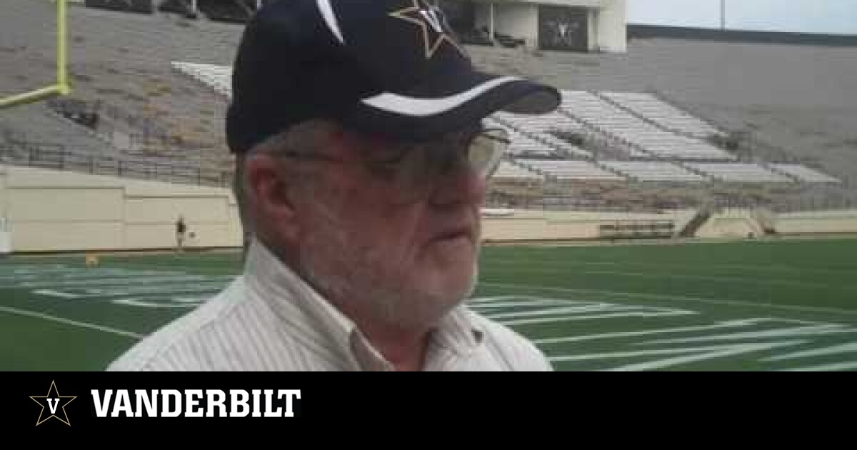 Preparing Dudley Field – Vanderbilt University Athletics – Official ...
