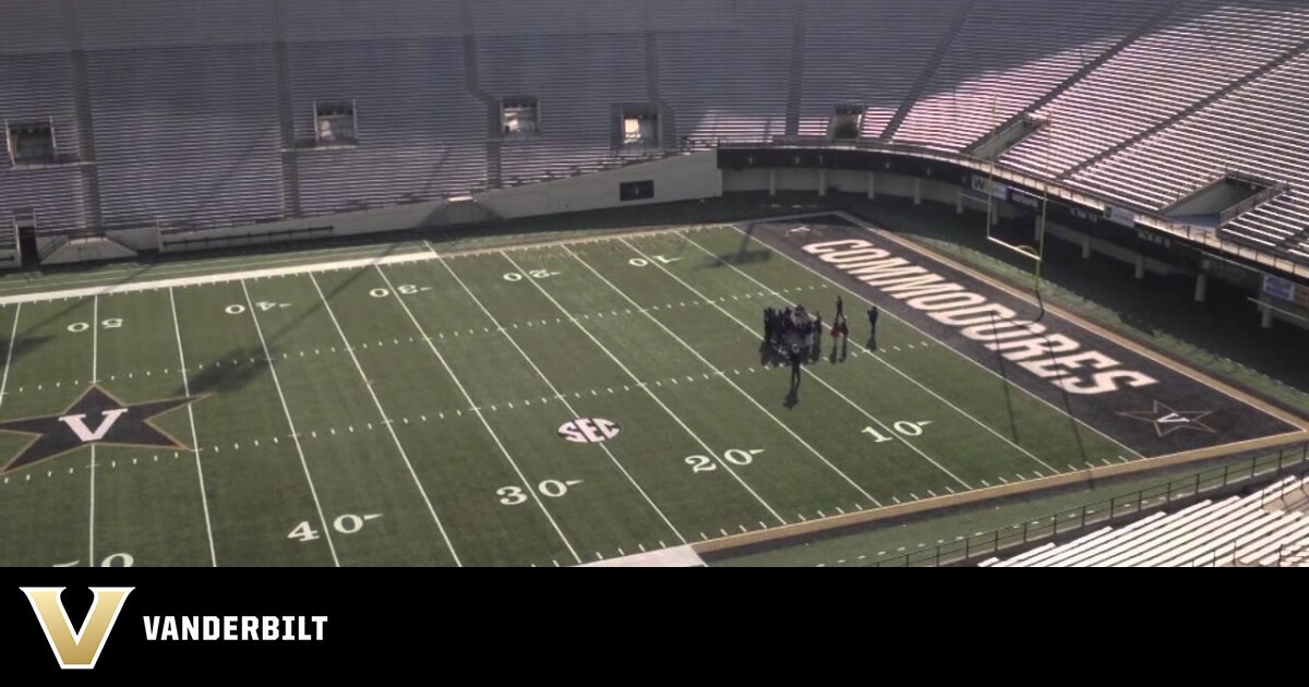 Vanderbilt players teach kids how to Anchor Down – Vanderbilt ...