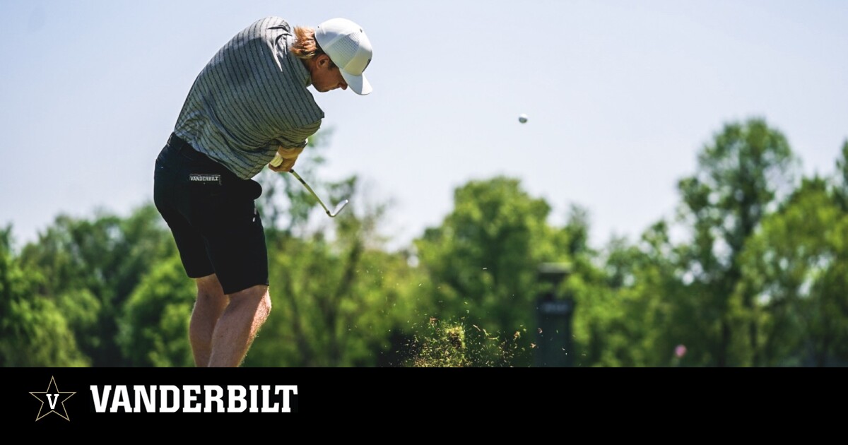 Augenstein Makes Final Haskins Award Watch List