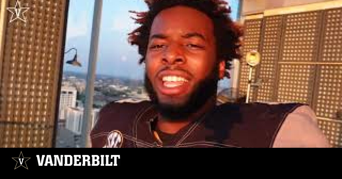 Vanderbilt Football | Anchoring Down with Andre Mintze