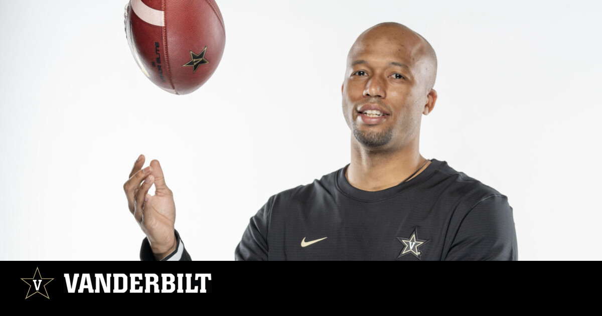 Vanderbilt Football | Vanderbilt Cornerbacks Coach LaMar Morgan Back ...