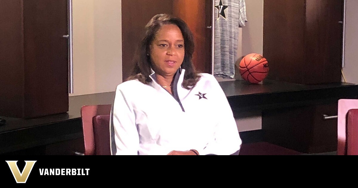 Women's Basketball | Peck Picked For An Additional Hall