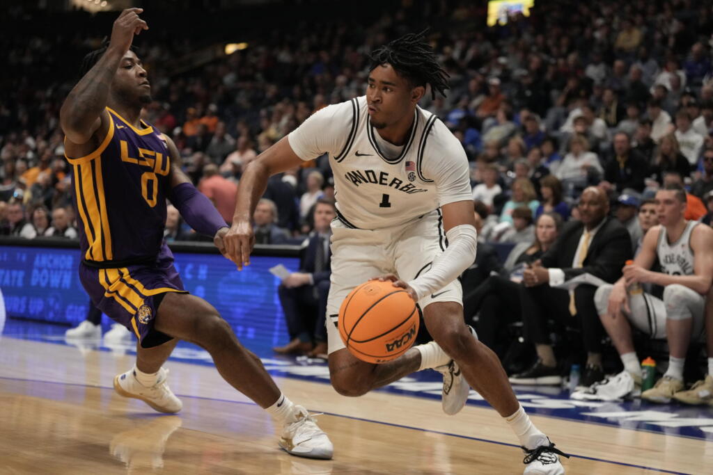 Vanderbilt Men's Basketball | Baby Dores Provide Spark