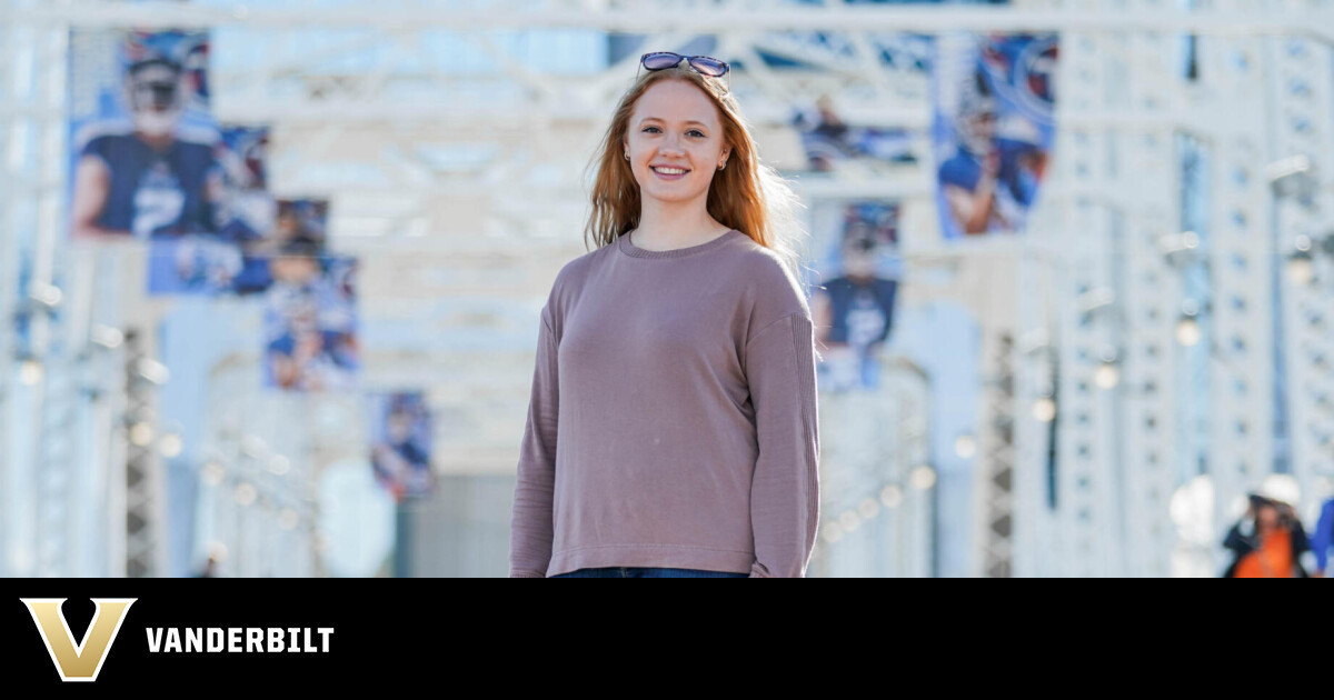 Vanderbilt Bowling | Cummins Named National Player of the Year