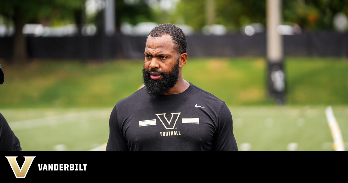 Vanderbilt Football | Alex Bailey - 2023 Fall Camp (Practice No. 8)