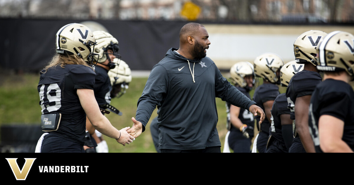 Vanderbilt Football | Larry Black - 2023 Fall Camp (Practice No. 7)