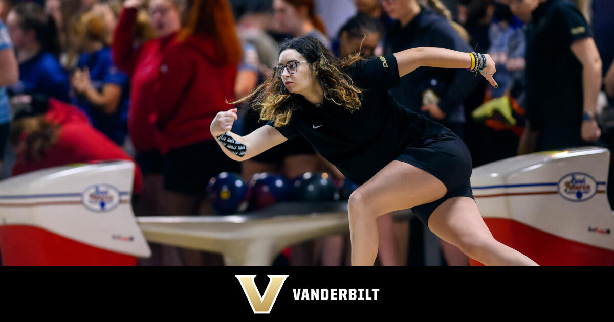 Vanderbilt Finishes Third at the Hawk Classic