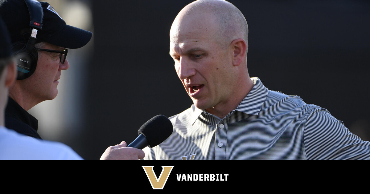 Vanderbilt Football | Commodore Hour Launches at Dore Jam