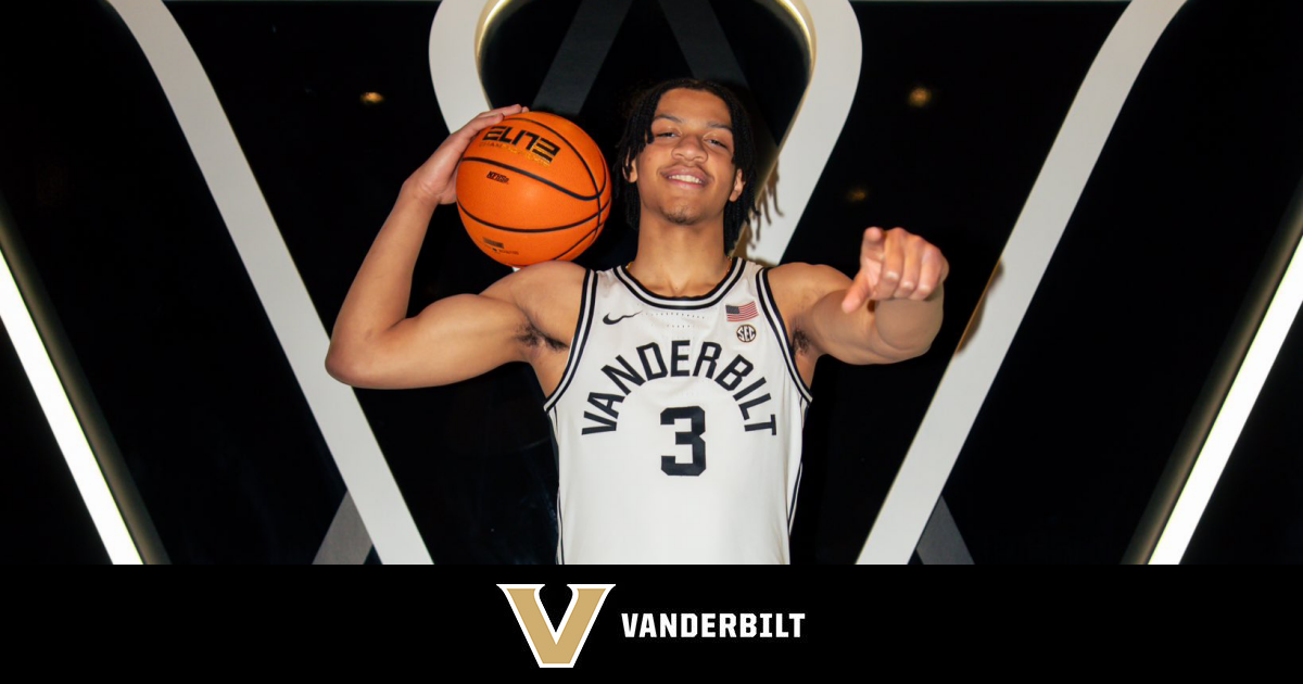 Vanderbilt Men's Basketball | Bing Signs with Commodores