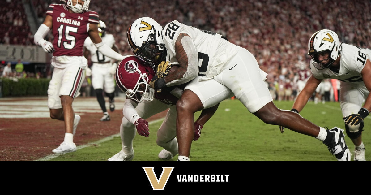 Vanderbilt Football | Commodores Cage No. 11 Gamecocks